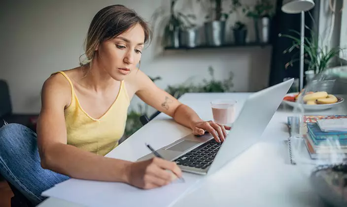 What is a Scholarly Source? Examples, Resources and More | University ...